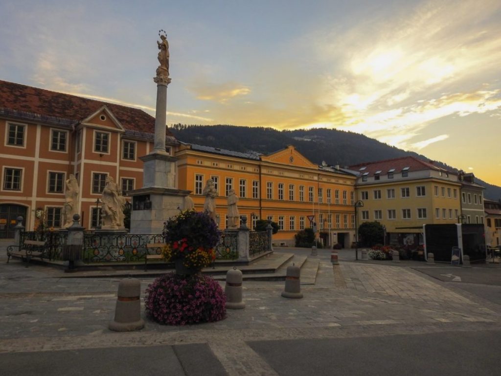Die Österreichische Stadt Murau In Der Steiermark Überrascht - GLOBAL ...