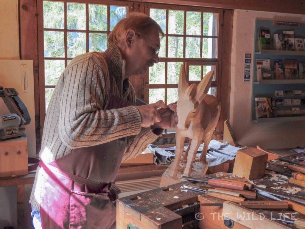 Wood-carving, Ballenberg - GLOBAL GREY NOMADS